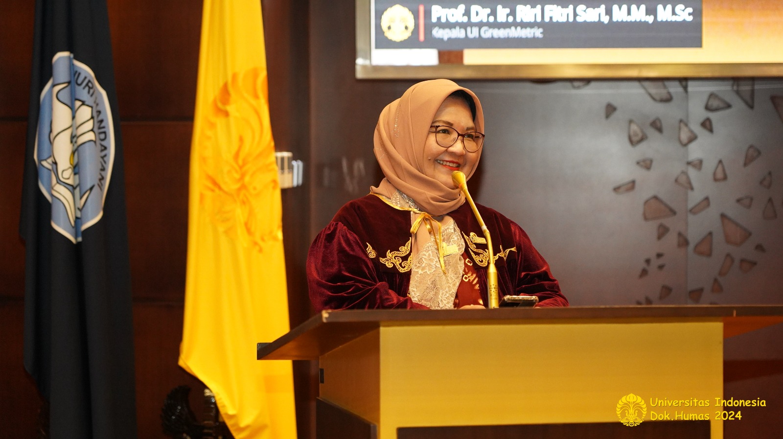Ini Tekad Riri, Satu-satunya Srikandi Carek UI - faktanesia.id